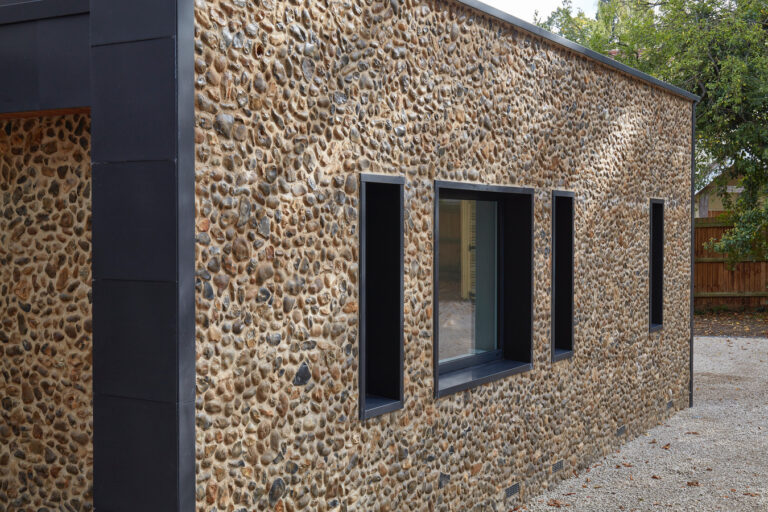 MCC Flints | Traditional flint wall build, repair, restoration and re ...